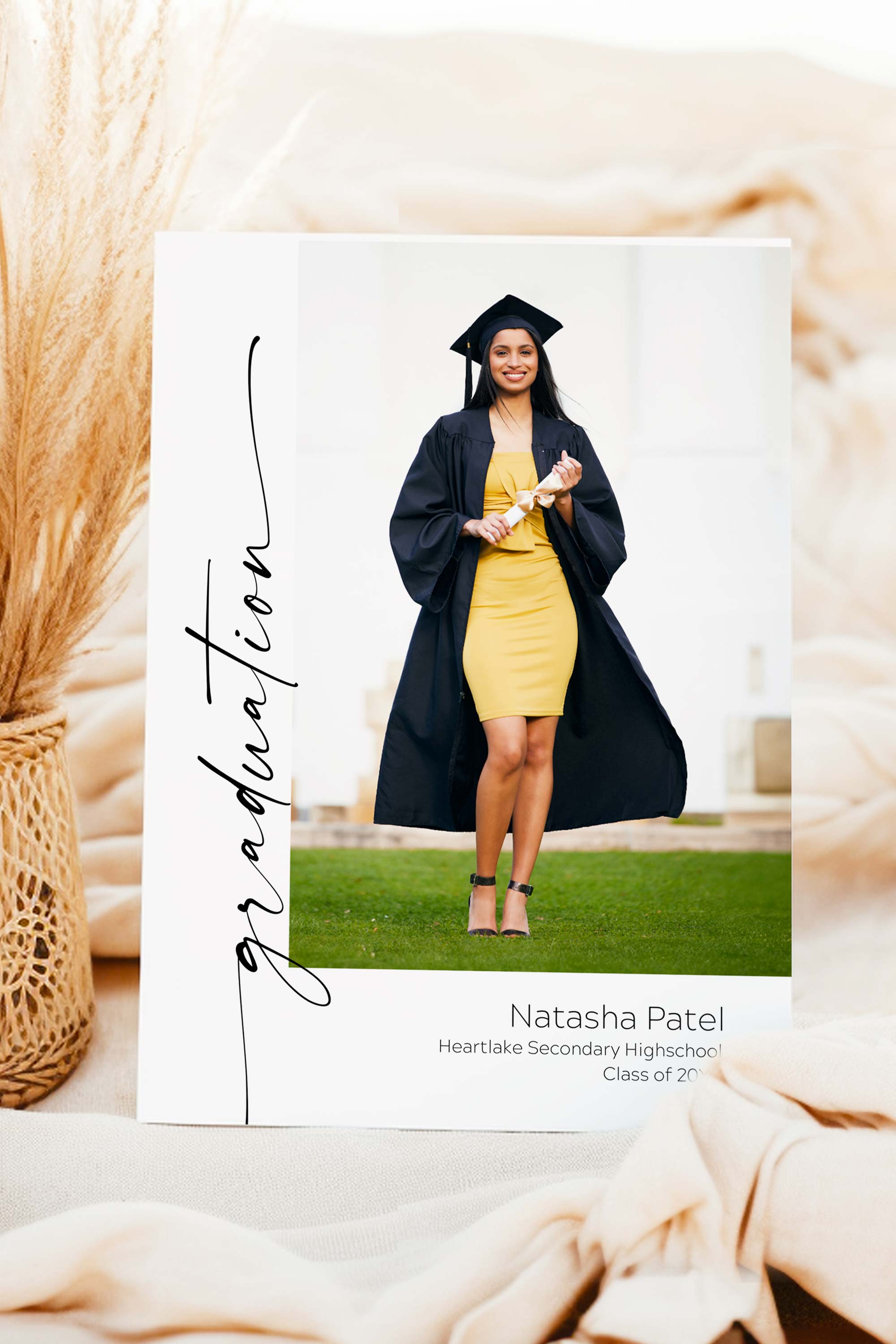 Modern Graduation Party Invitation - Style 2 – Vowpaperie